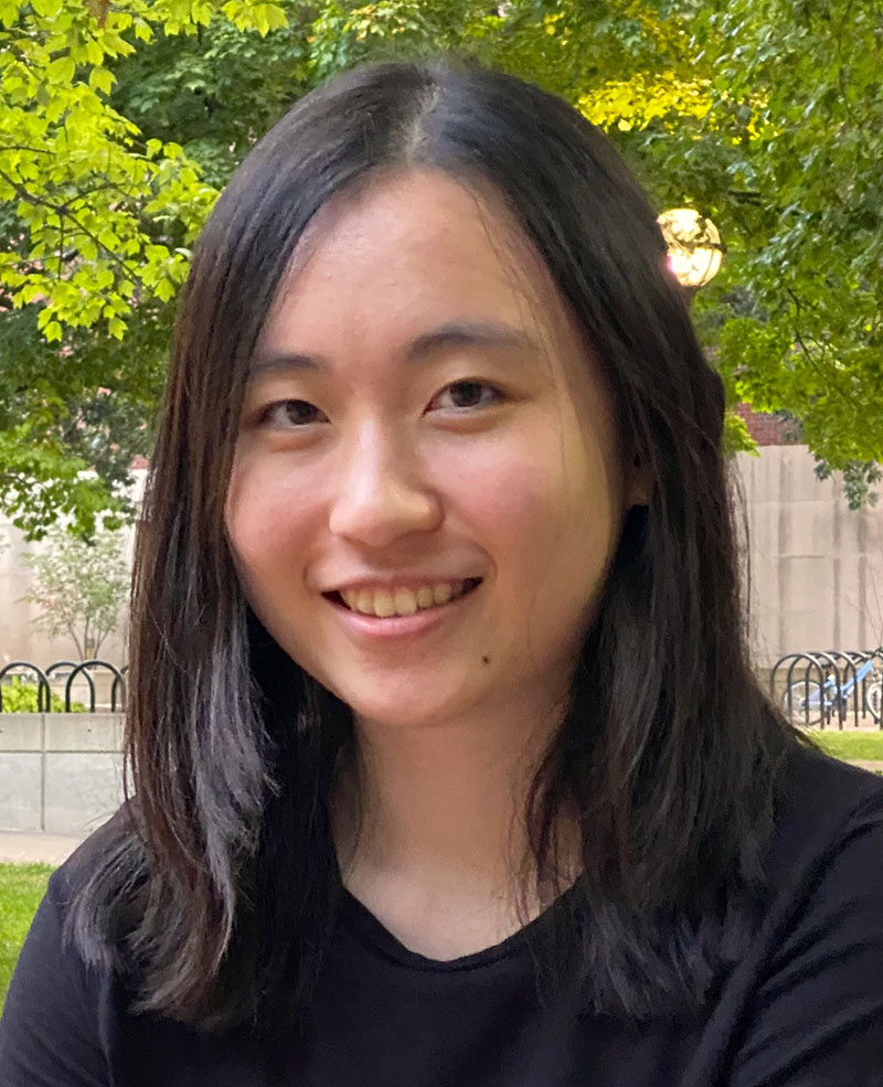 Amy Liu receives Distinguished Academic Achievement Award